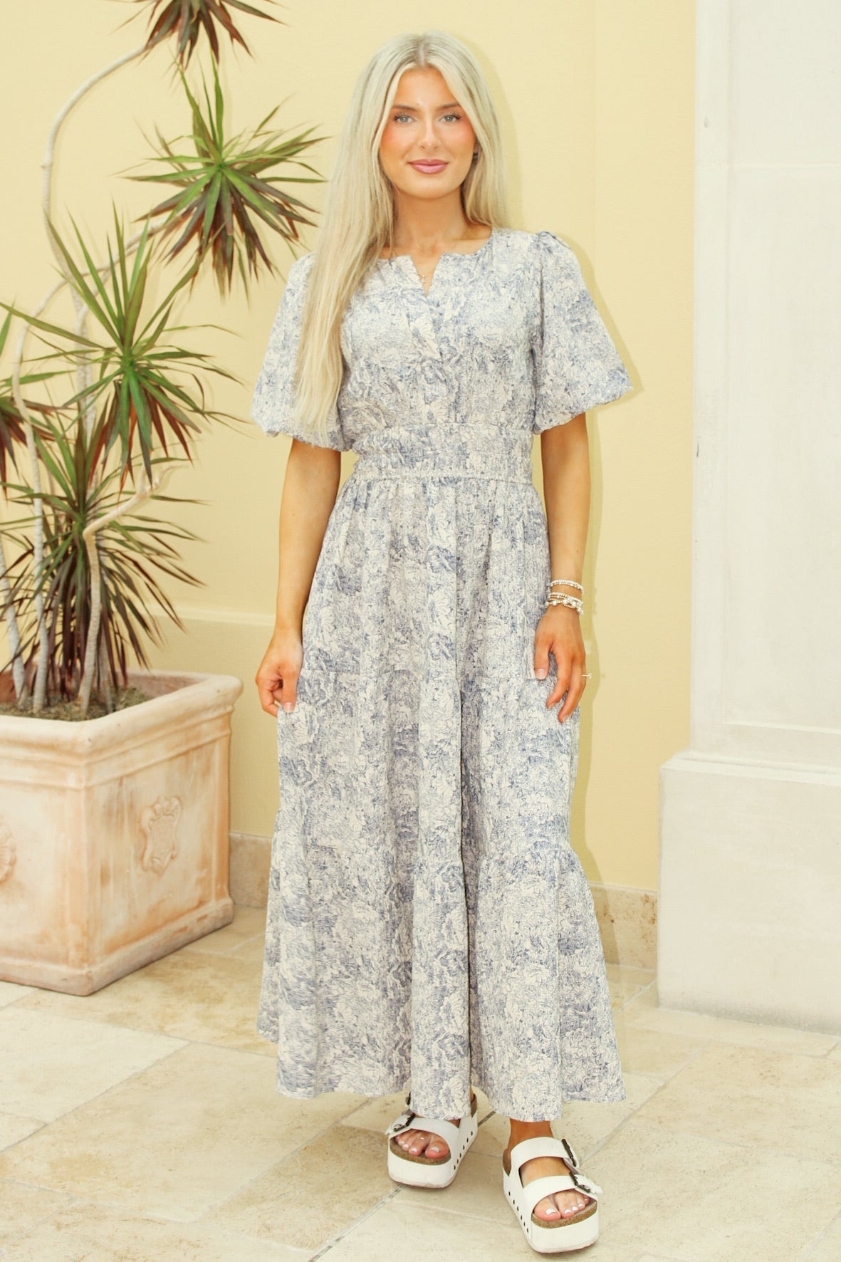 Blue Meadows Puff Sleeve Tiered Maxi Dress – Navy – sateensway