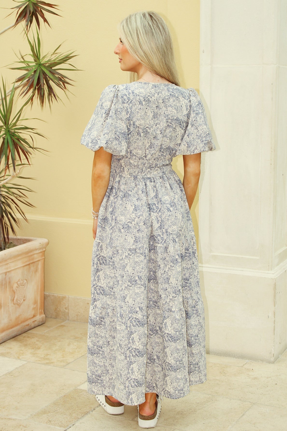 Blue Meadows Puff Sleeve Tiered Maxi Dress – Navy – sateensway